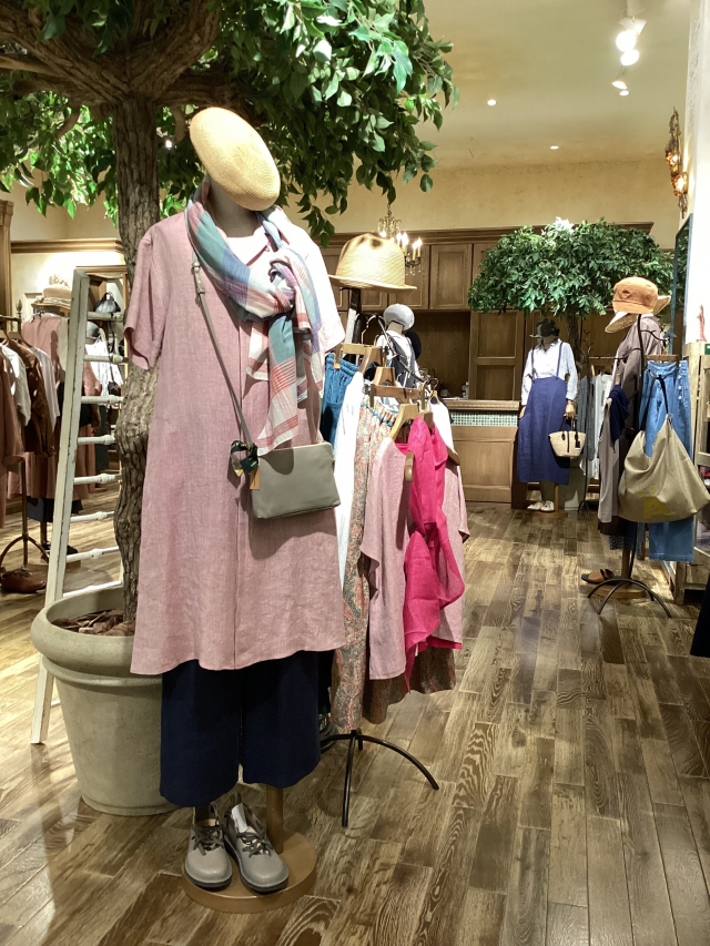 ハミルトンエッセンス | ショップ検索 | けやきウォーク前橋｜群馬県前橋市にある大型ショッピングセンター | ショッピングモール WALK